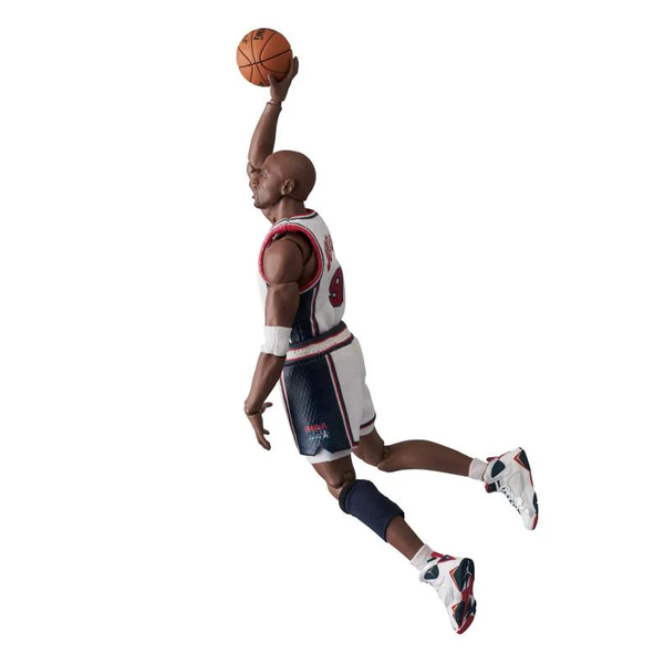 Michael Jordan (1992 Team USA) NBA Action Figure No. 132 MAFEX x Medic ...